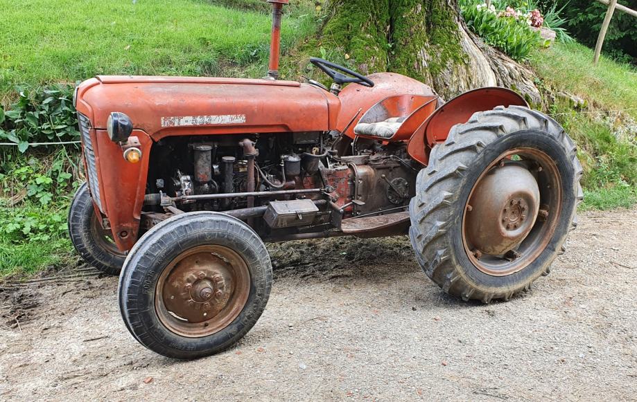 TRAKTOR IMT 533