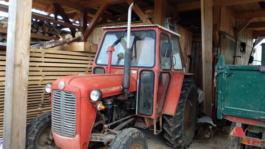 Traktor IMT 533