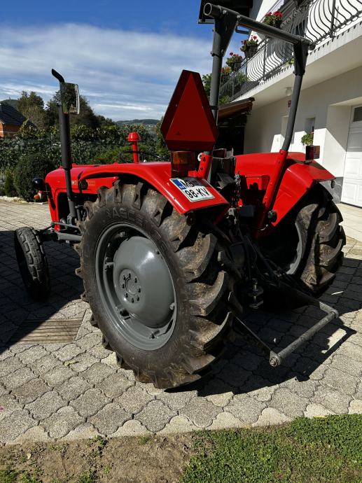 Traktor IMT 533