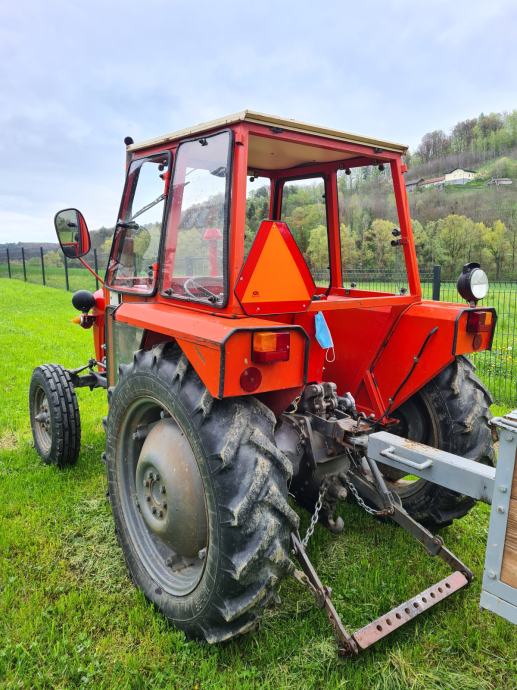 Traktor IMT- 539