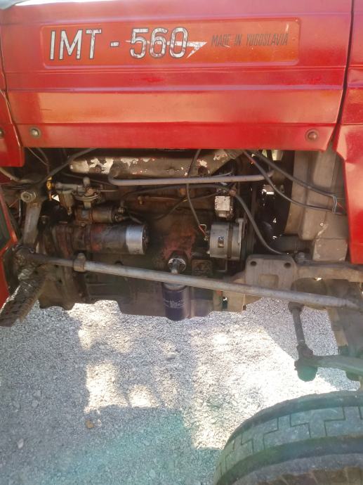 Traktor IMT 560
