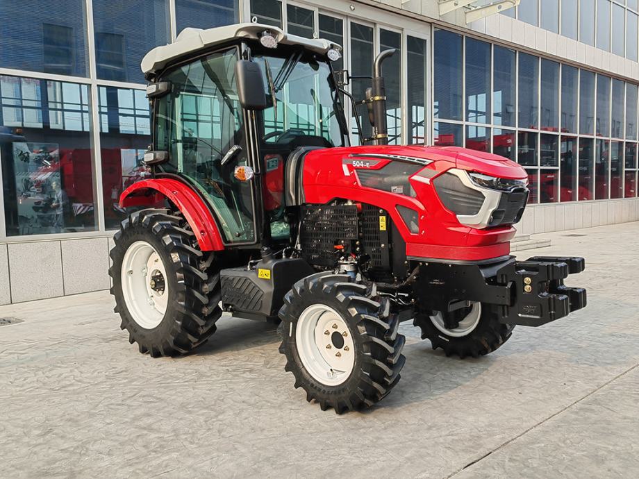 Traktor NTS 504-PRO