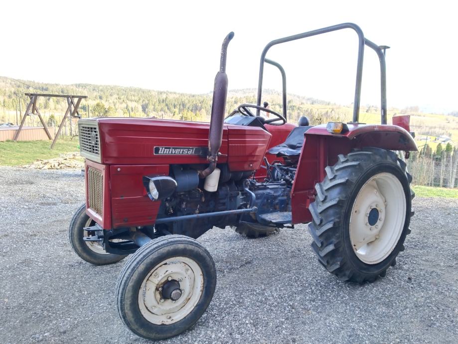 Traktor Univerzal 340