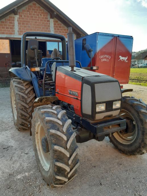Valtra 600
