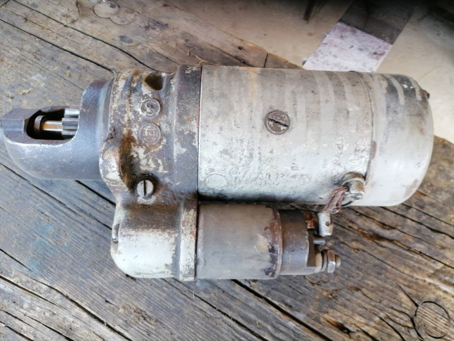Starter URSUS 335