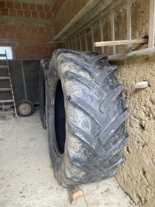 Traktorske gume 600/65 R38