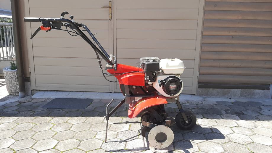 Honda prekopalnik FG320