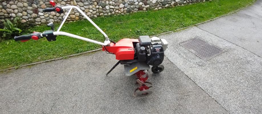 Prekopalnik freza Solo 508 Honda GCV 160