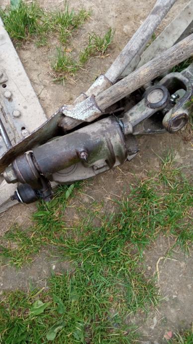 Samohodno kosilnica Bertolini 124 D z diesel motorjem