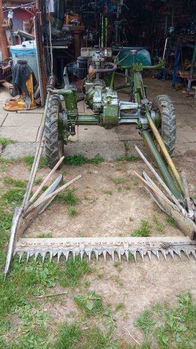 Samohodno kosilnica Bertolini 124 D z diesel motorjem