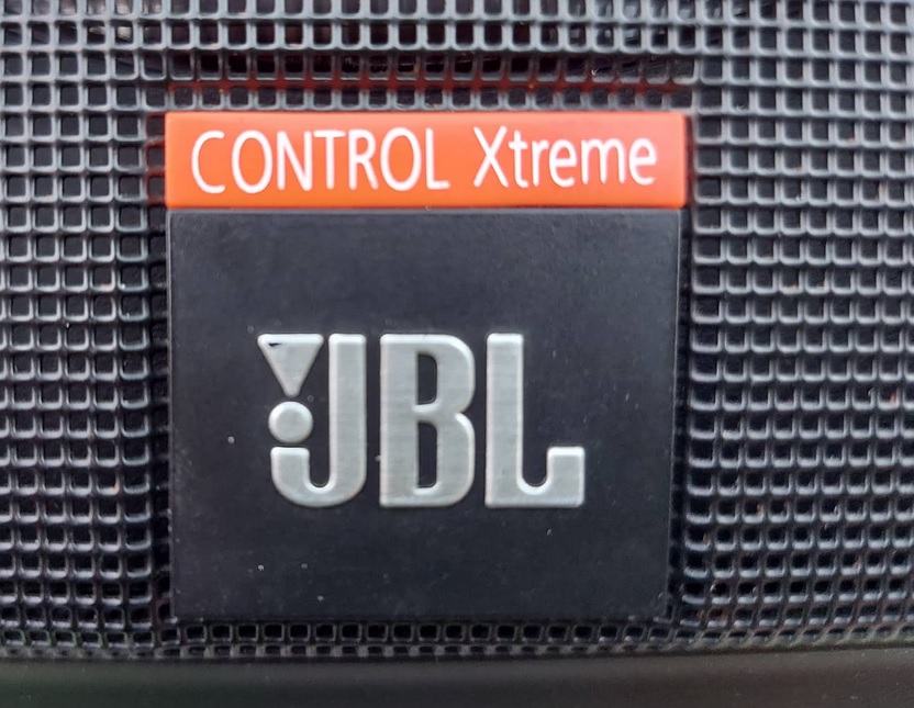 2x ZVOČNIK JBL CONTROL EXTREME CM 62