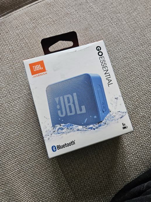JBL Go Essential prenosni zvočnik
