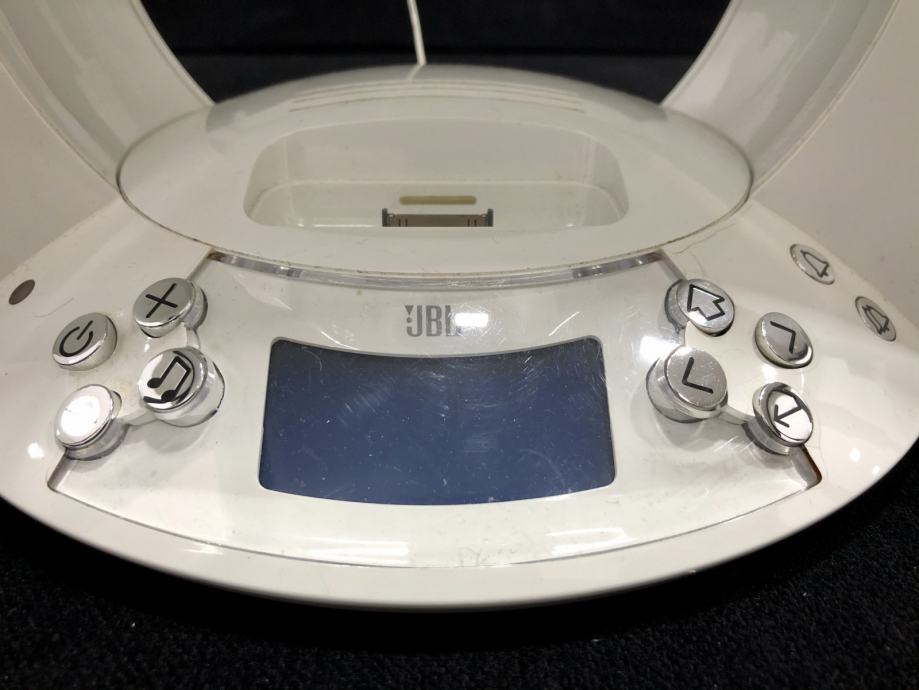 JBL On Time iPod Dock, FM/AM radio, budilka,...