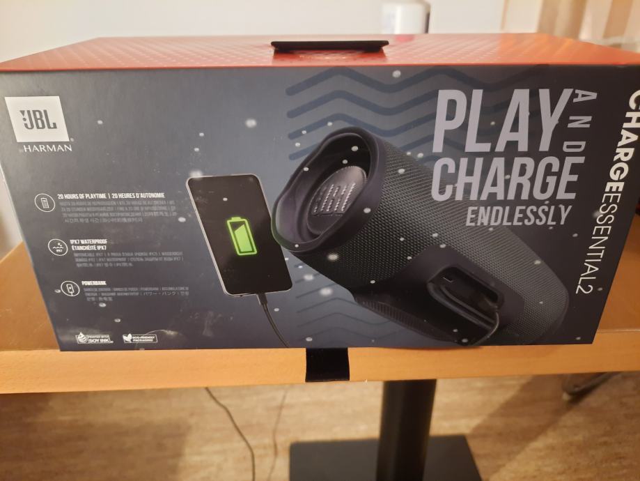 Zvočnik JBL Charge Essential 2