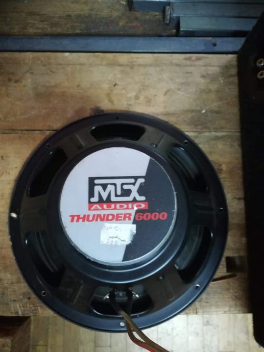 Prodam nizkotonec (subwoofer) MTX thunder 6000 za v avto