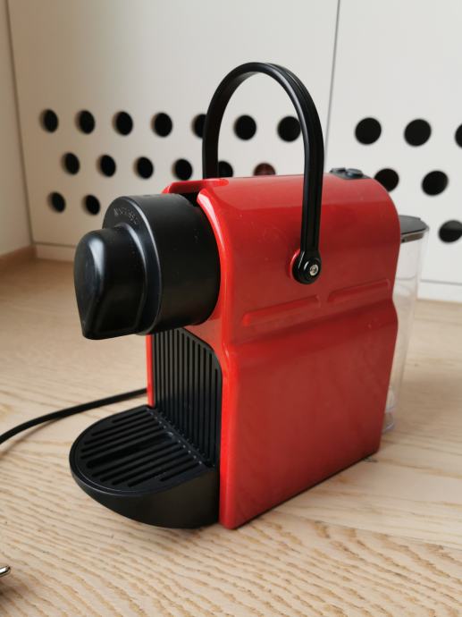 NESPRESSO INISSIA RUBY RED