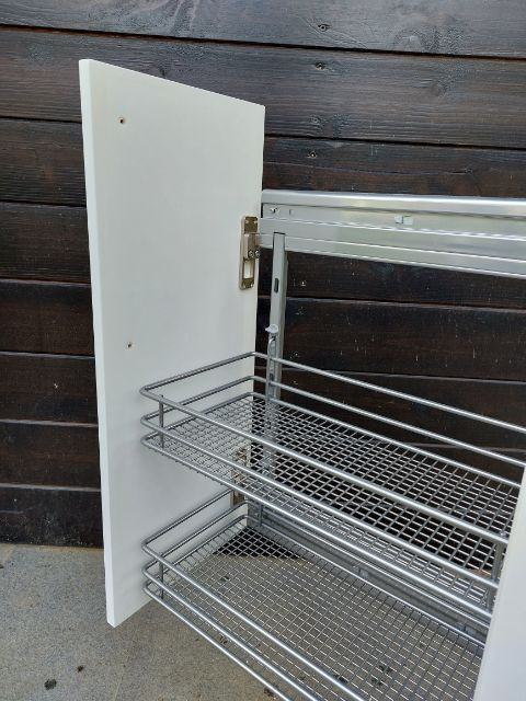 Prodam izvlečni predal oz. mehanizem za izvlečni predal