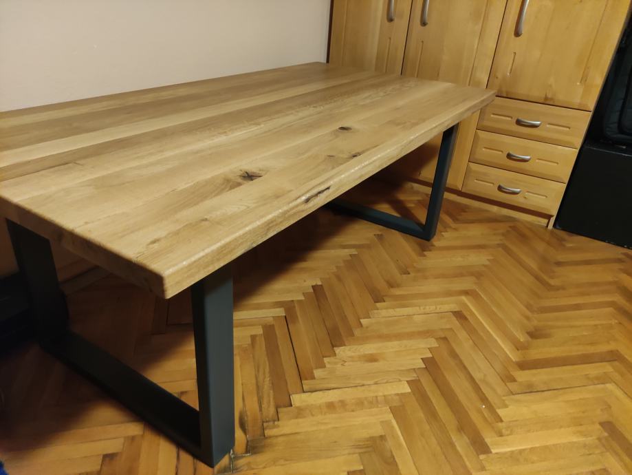 Masivna miza --> jekleno podnožje + hrastova plošča 180x90x67 cm