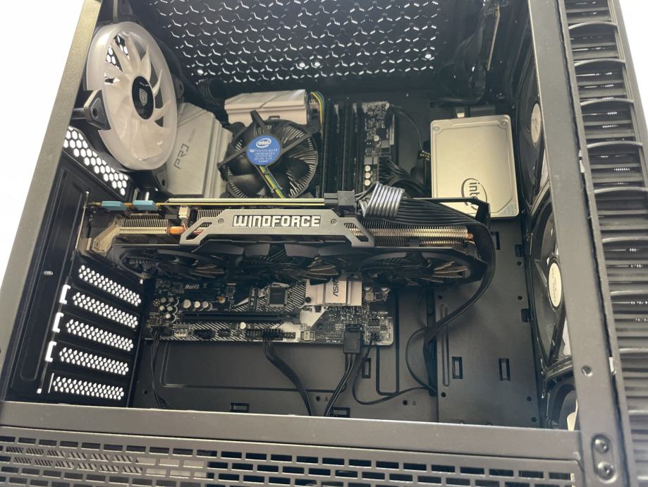 Gaming Računalnik Dark Side | i5 10400F | RTX 3070 | 16GB