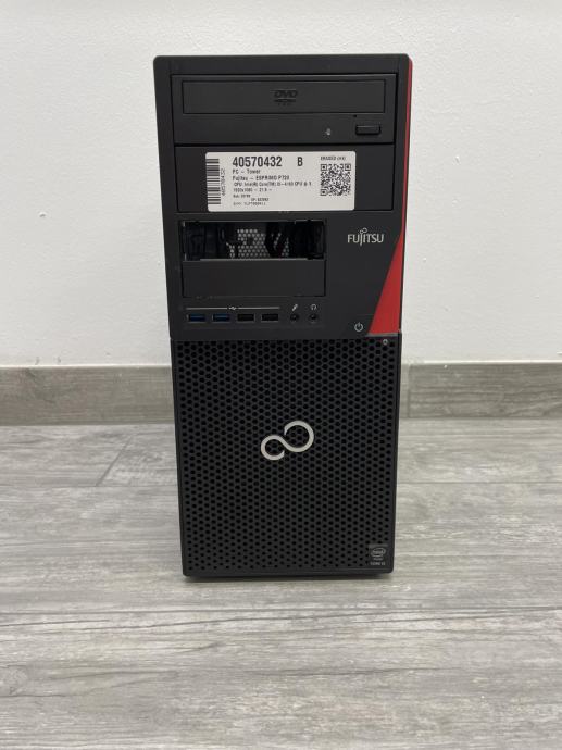 FUJITSU Esprimo P720