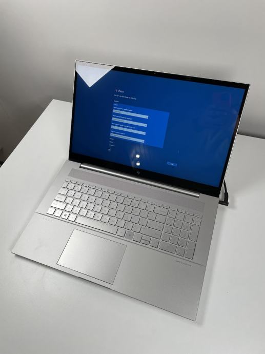 Prenosnik HP ENVY 17m-ch0013dx P1 / i7 / RAM 12 GB / SSD Disk / 17,3″