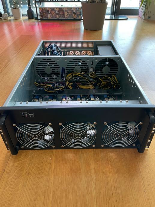 RACK MOUNT MINING RIG (BREZ GRAFIČNIH KARTIC)
