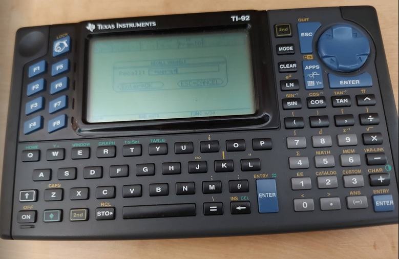 TEHNIČNI KALKULATOR TEXAS INSTRUMENTS TI-92