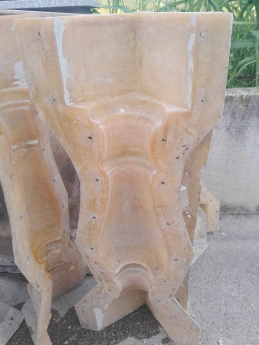 Prodam kalupe za betonske stebričke 041832326