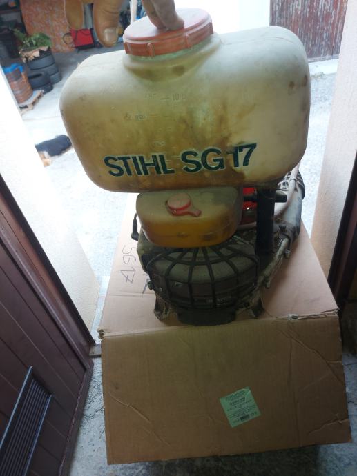 Škropilnica Stihl SG17