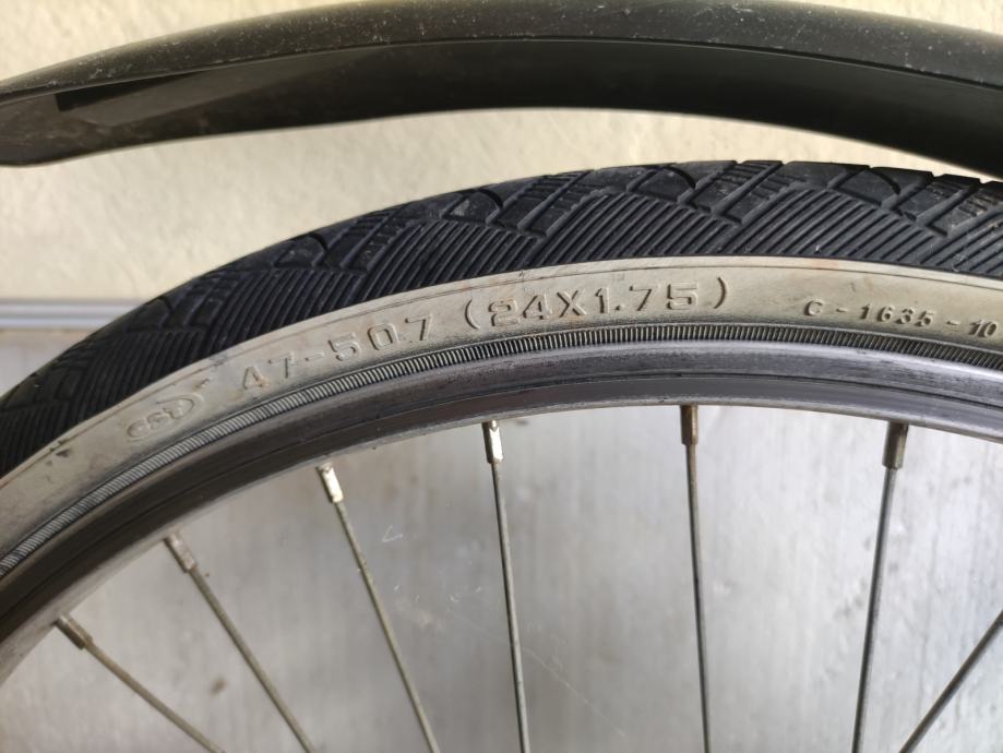 bTWIN otroško kolo Poply 300 24 - belo