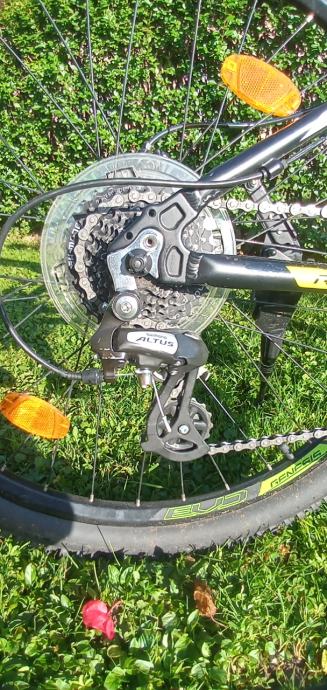 Mladinsko kolo Genesis Evolution EVO 26 col