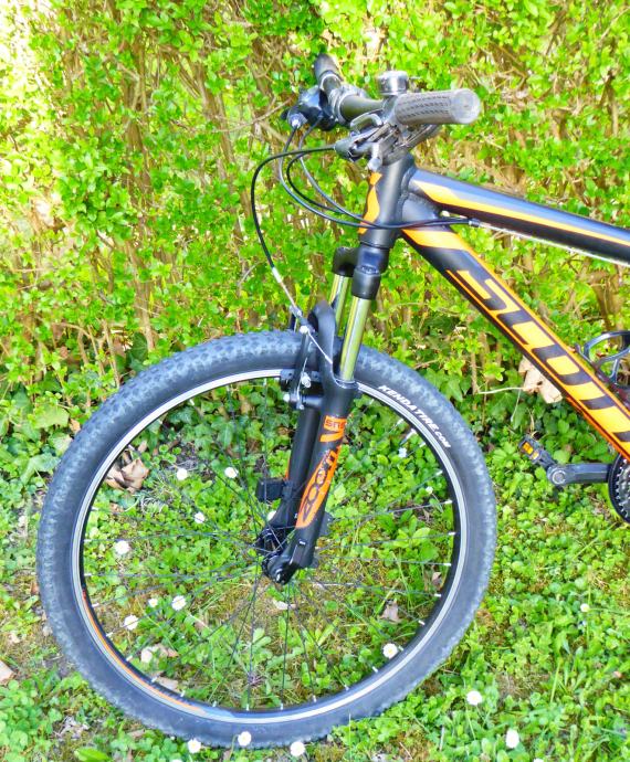 Prodam gorsko kolo Scott Aspect 680 velikost S.