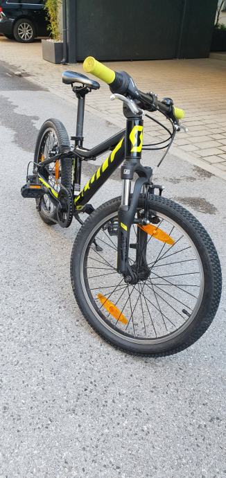 Scott scale Jr 20 col 2020