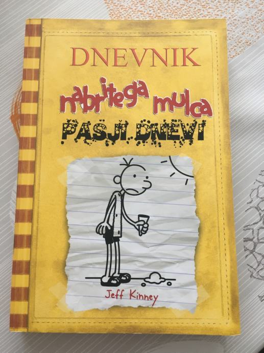 Jeff Kinney : Dnevnik nabritega mulca - PASJI DNEVI