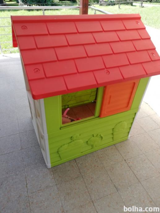 Otroška hiška Smoby Nature 3 okna 2 žaluzije