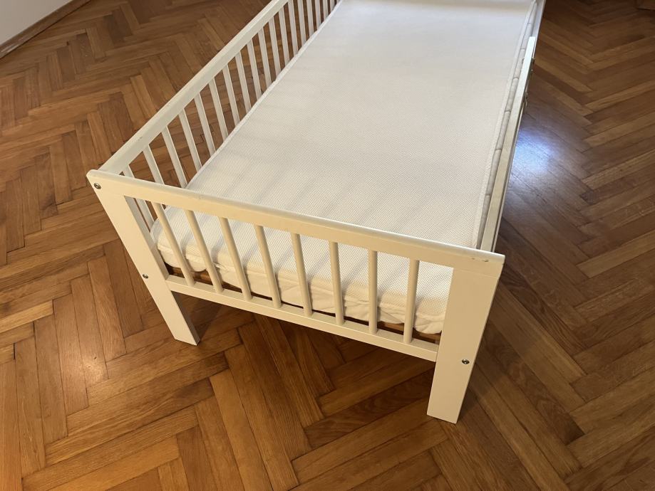 Otroška postelja z vzmetnico