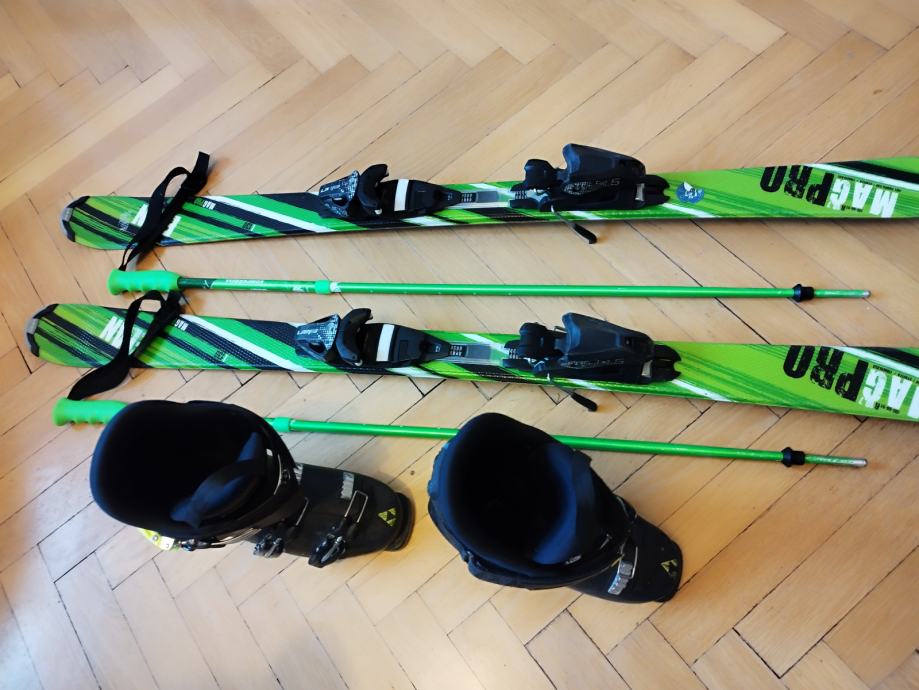 Elan smuči MAGPRO 130, palice Komperdell in smučarski čevlji Fisher 24