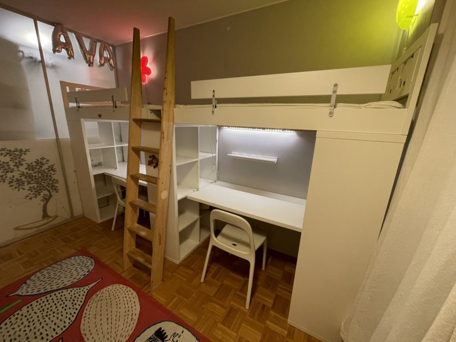 Otroška soba IKEA, Pograd, Pisalna miza, Knjižna polica, Regal