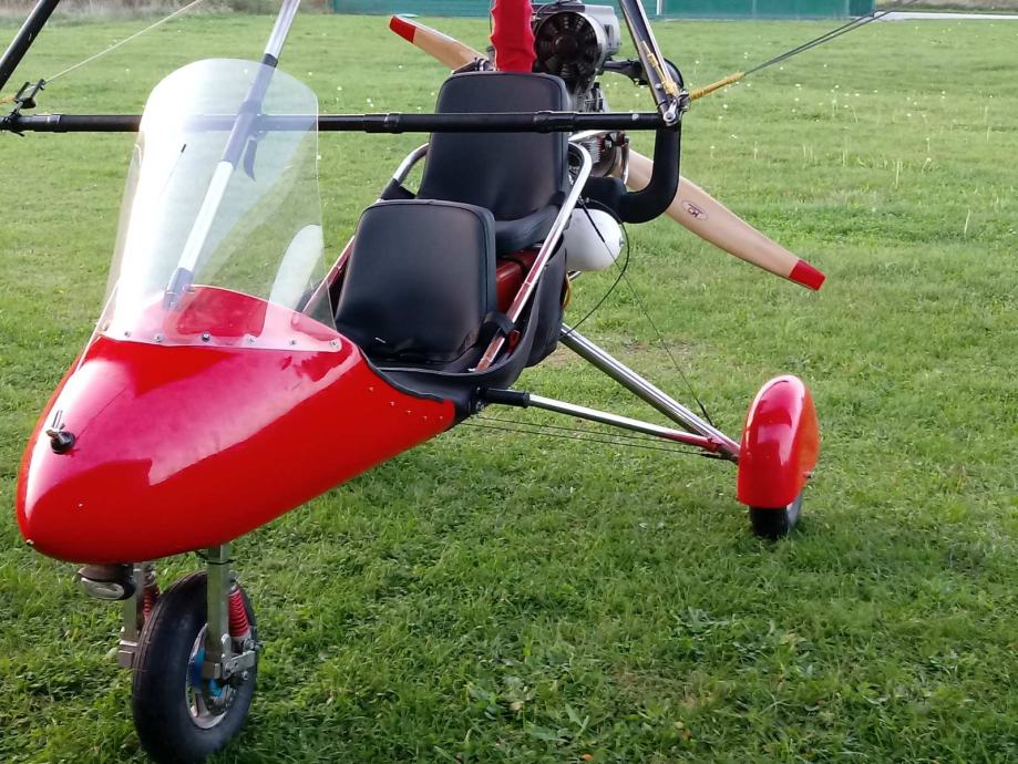 Motorni tricikel Apollo RGT