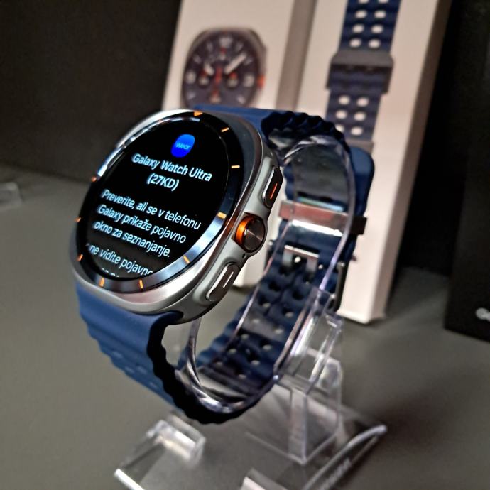 Pametna ura Samsung Galaxy Watch Ultra (2025)