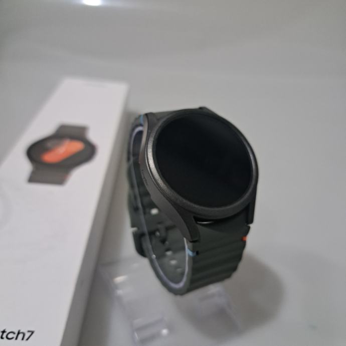 Samsung Galaxy Watch 7 pametna ura, 44 mm
