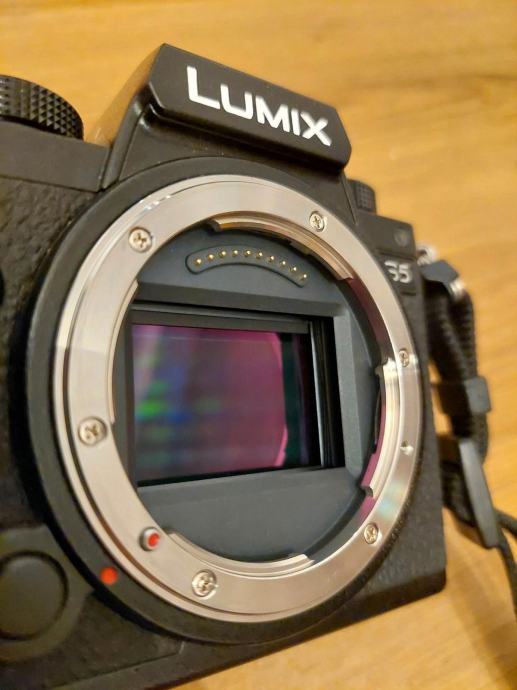 Panasonic Lumix S5 Full Frame z nastavkom L Brez Sony Alpha