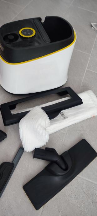 Karcher SC3 deluxe - parni čistilnik