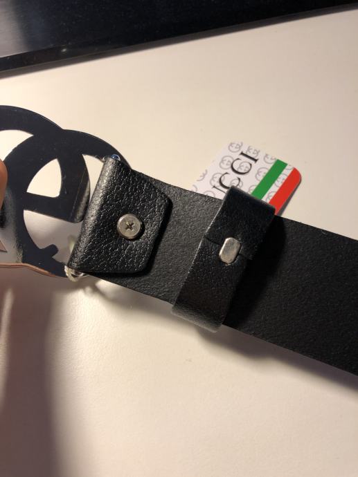 SREBRN GUCCI PAS PRAVO 100% USNJE NOV