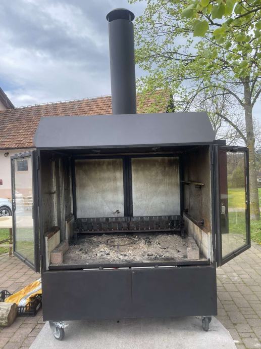 Peč na drva ali lesno oglje, raženj, žar