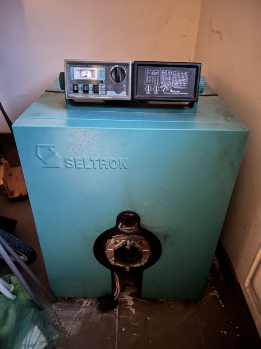 Peč na kurilno olje Seltron