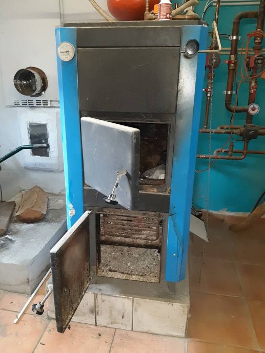 Peč za centralno 20-25kW malo rabljeno na drva _ peleti