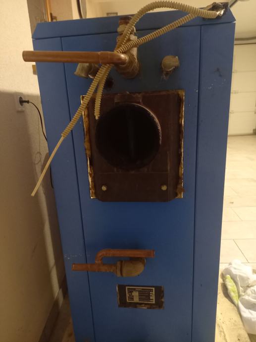 PEČ NA POLENA SCHMITT TKU 3 25 KW ZELO OHRANJENA