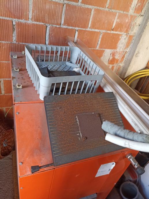 Peč na trda goriva drva