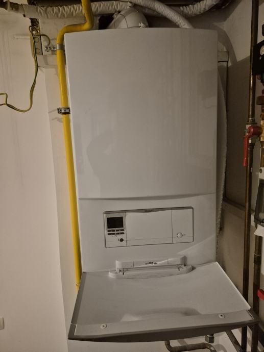 Plinska kondenzacijska peč Vaillant ecoTEC plus VC 306/5-5